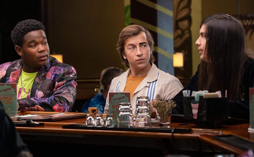 The Binge (2020). Película Comedia. Crítica, Reseña